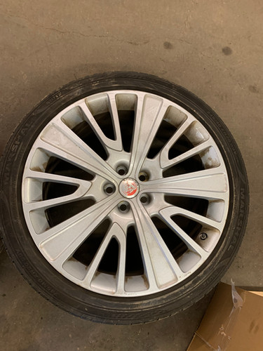 JAGUAR XJ X351 20 INCH "Maroa"FRONT ALLOY WHEEL WITH TYRE | Eurojag Limited