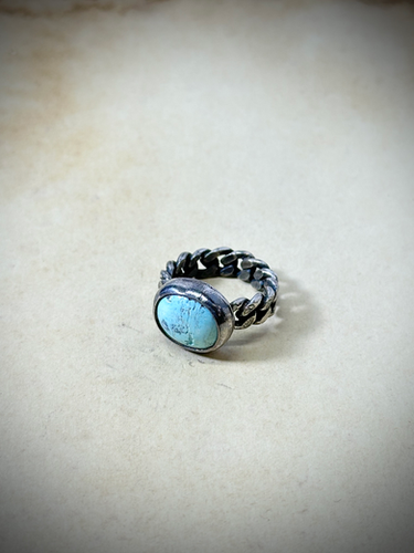 Single chain link ring band with turquoise | Whitedo Handcrafts