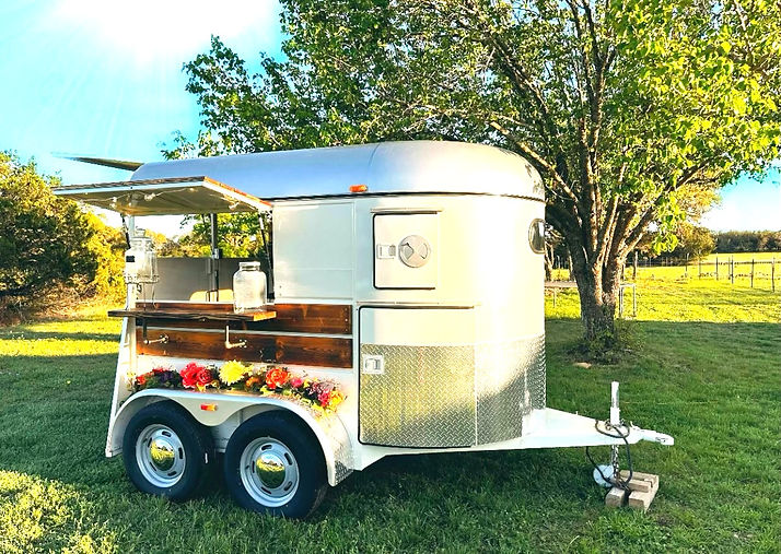 Mobile Bar | Prancing Pony Drink Trailer