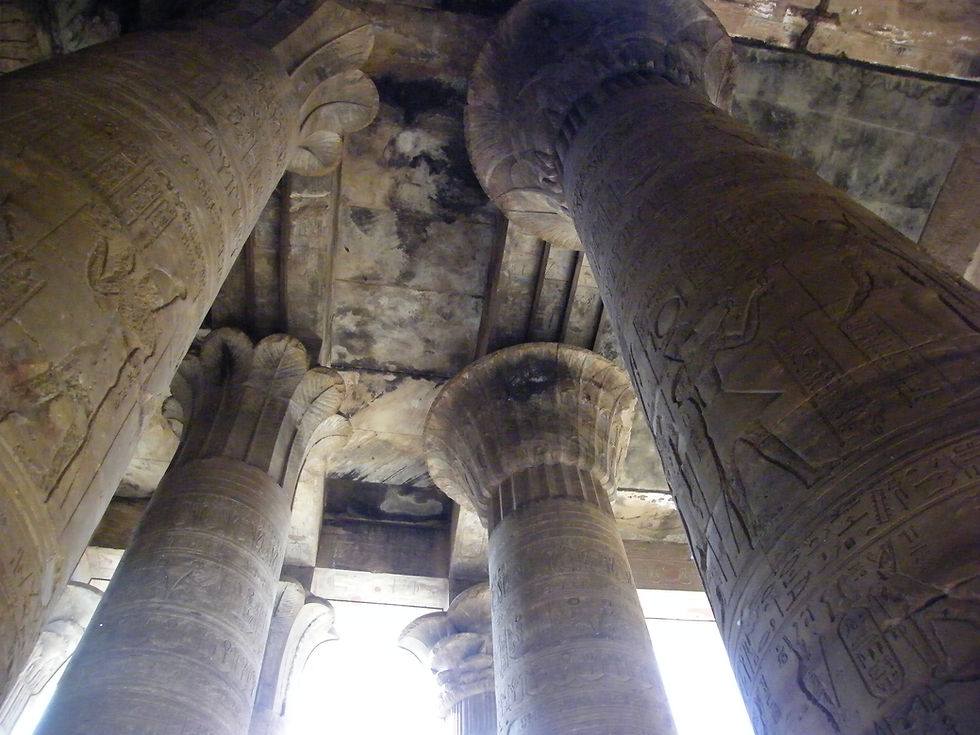 Colonnes des temples égyptiens