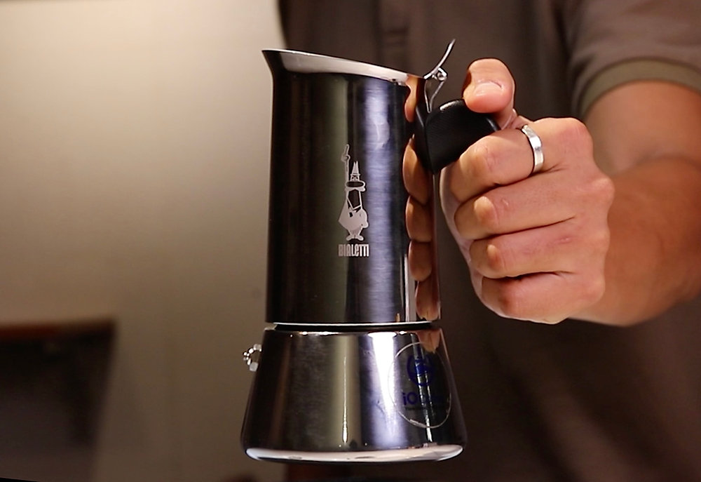 HOW TO USE MOKA POT