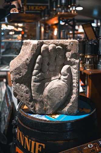 York Stone Hand Carving | Raine And James