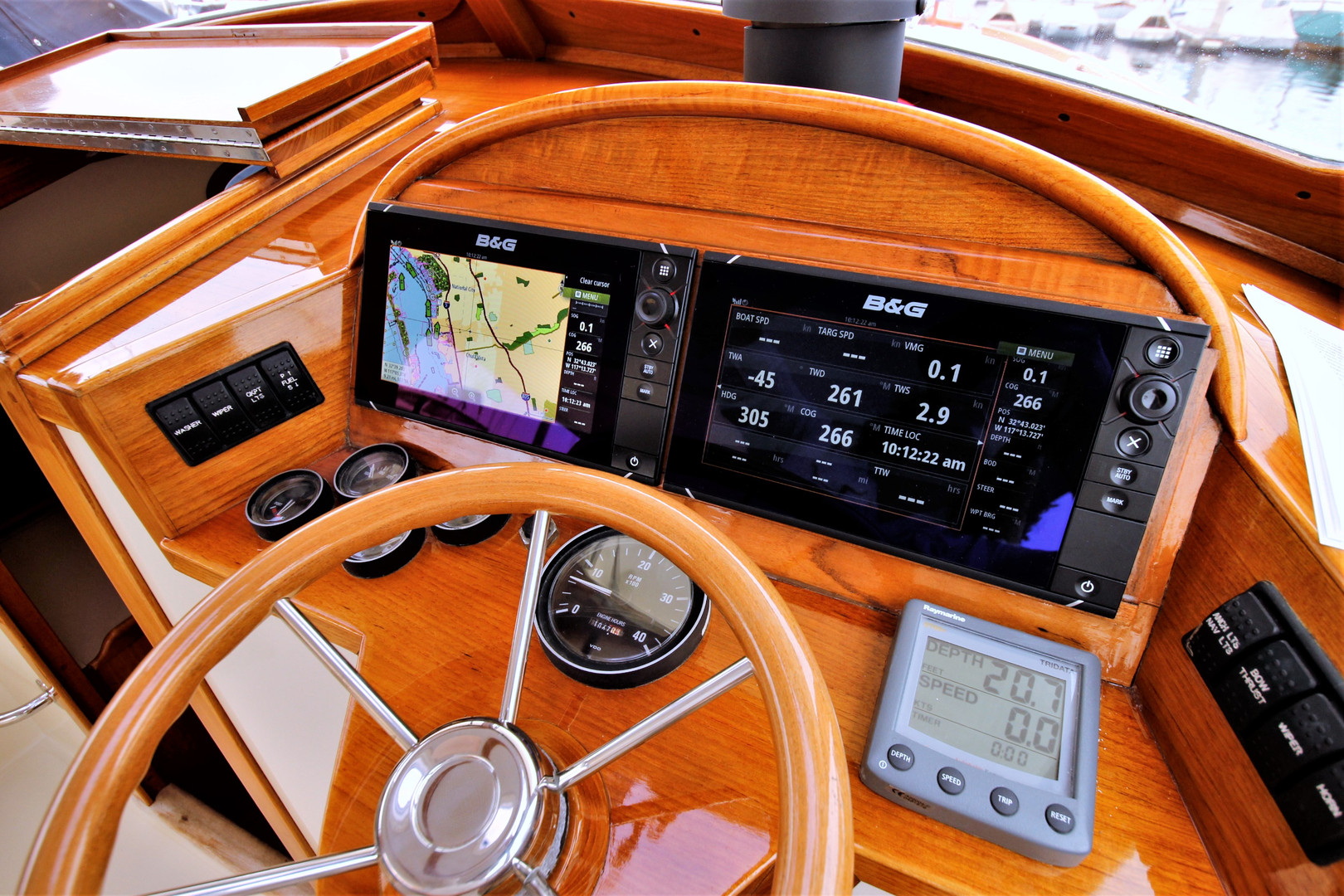 36' HINCKLEY PICNIC BOAT CLASSIC | Brokaw Yachts | San Diego, California