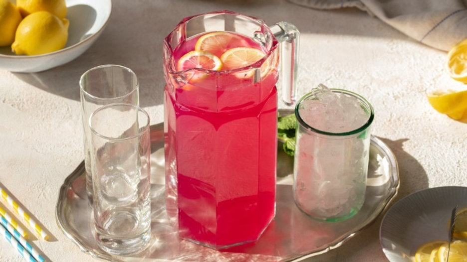 (Naturally!) Pink Lemonade Recipe