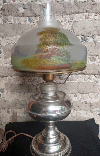* Antique Oil Lamp with Decorated Fired Glass Shade, "Rayo" brand ...