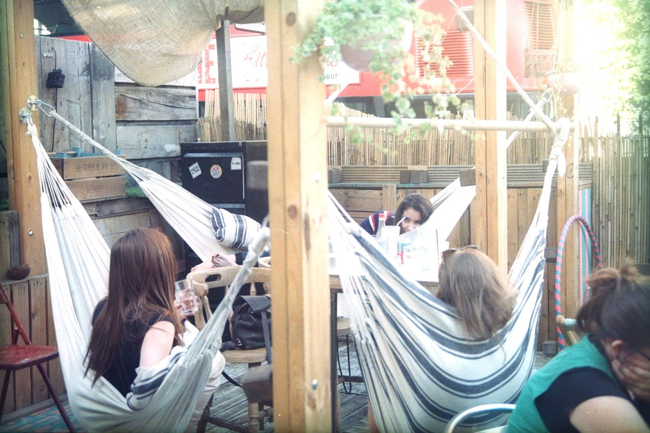 Fullscreen Page | Love Shack