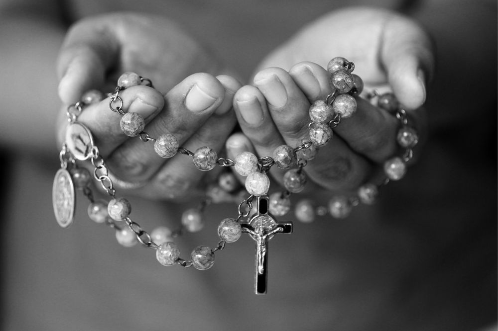 October is the Month of the Holy Rosary