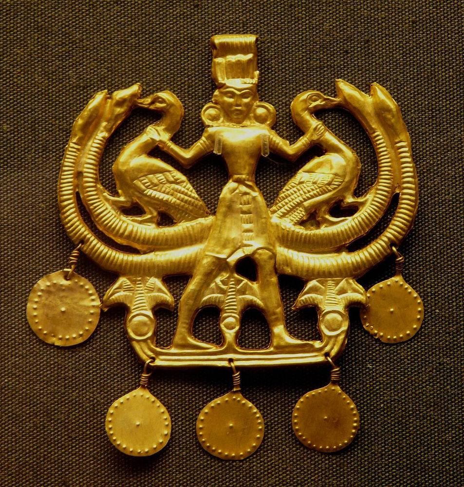 Aegina Treasure Master of Animals Minoan Pendant