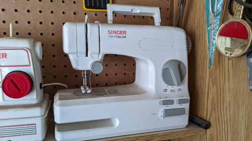 Singer Tiny Tailor | Sask Sewing Machines
