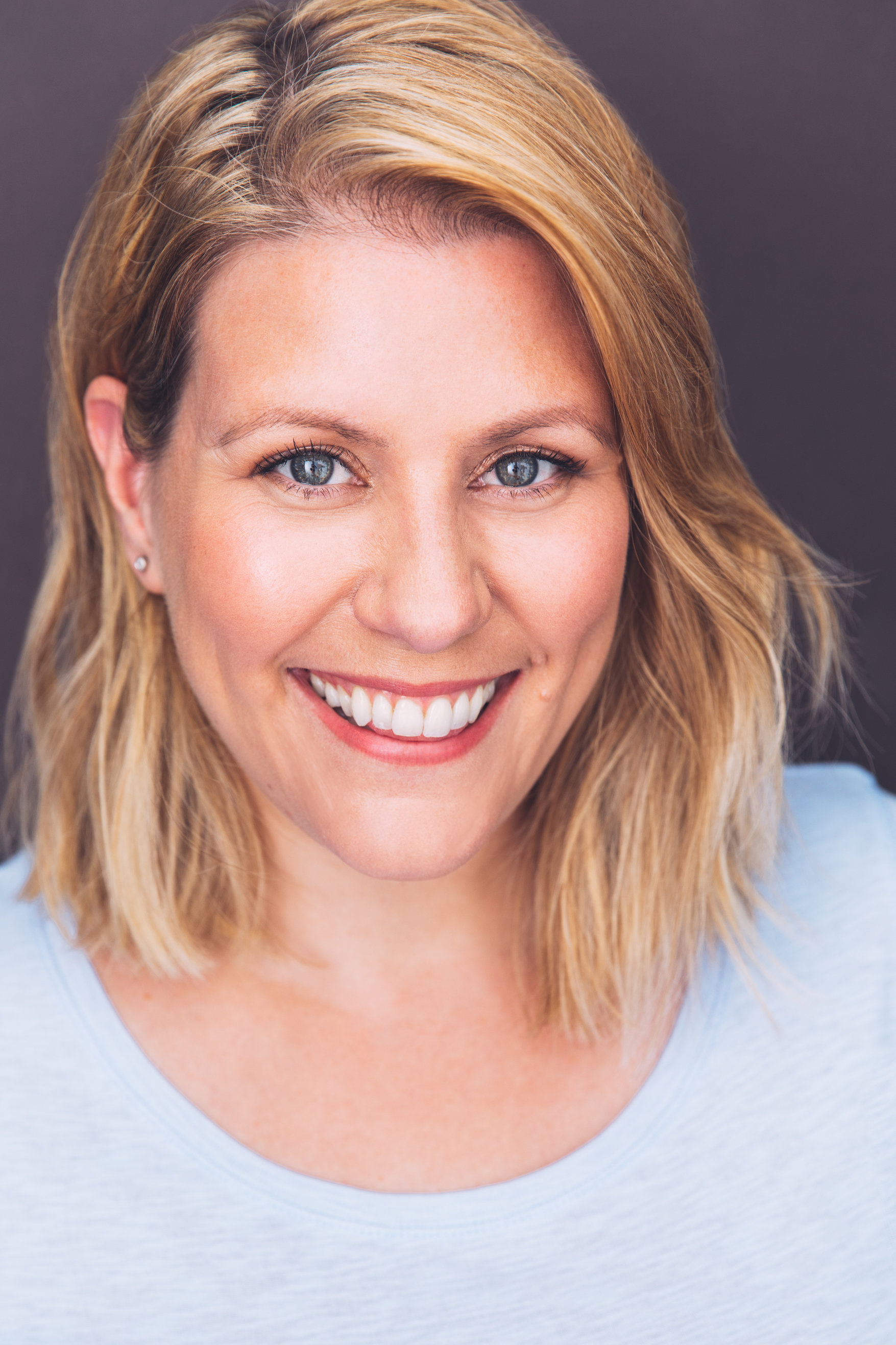Lorna Bennett Actor Headshots | TV, Film, Theatre, Voice Over