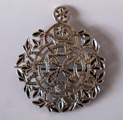 An antique Scottish Silver Celtic Brooch. | TheScottishlandscape