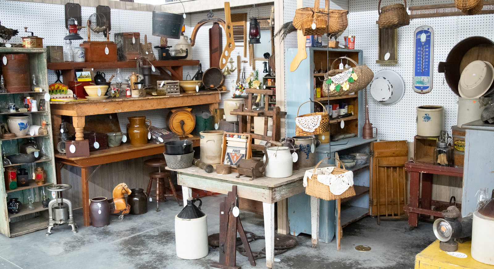 Amish Country Pickers Antique Mall | Ohio