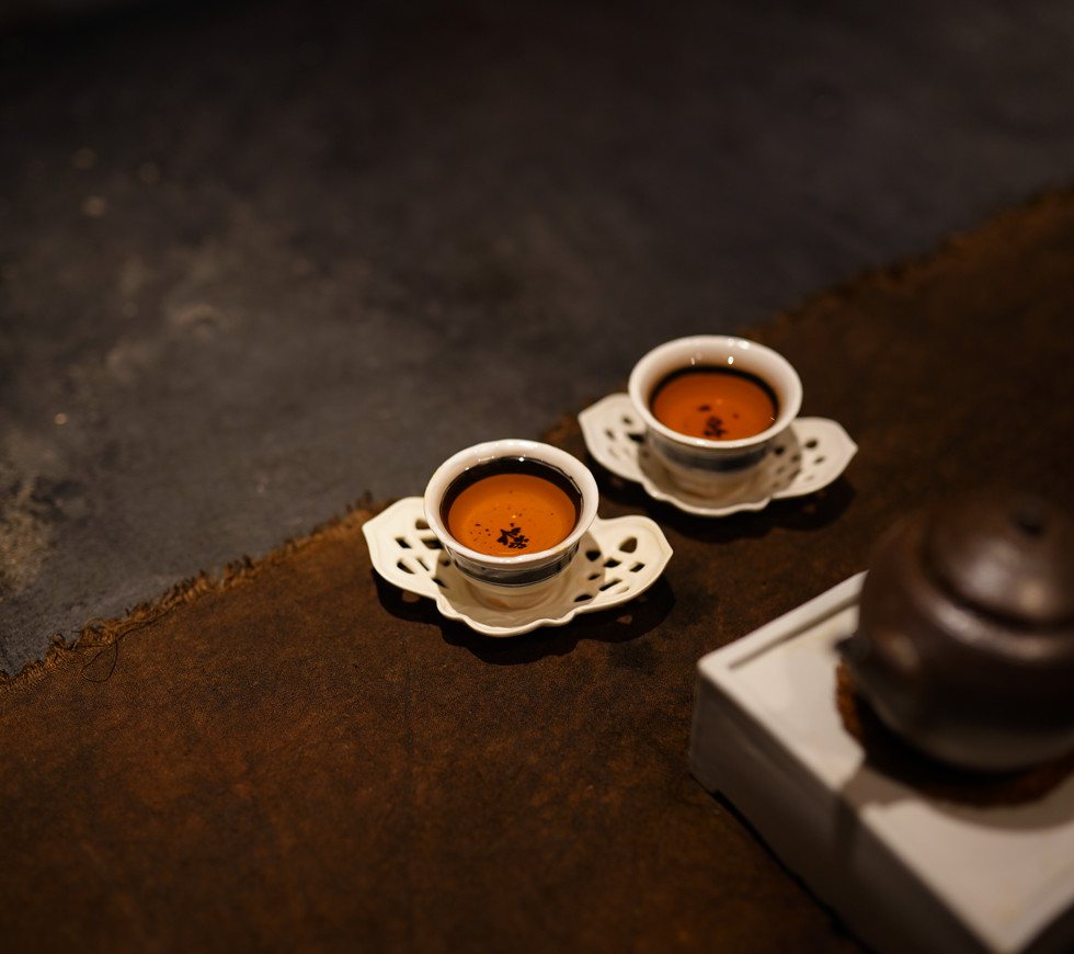 LEAFMANIA | tea leaf shop & teaware gallery | Tokyo Japan