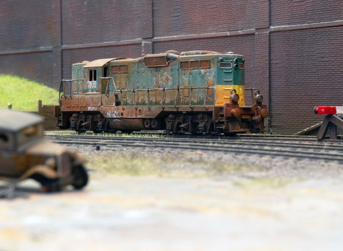 Scrap EMD GP18 US Diesel Locomotive N20 | goodwoodscenics