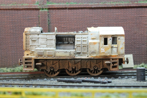 Pre-Owned Scrap Class 08 Diesel Shunter Locomotive with Exposed Engine ...