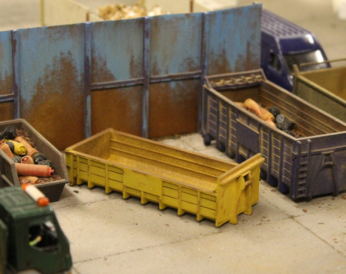 Super Low Hook Lift Skip Roll on Roll off - Yellow | goodwoodscenics