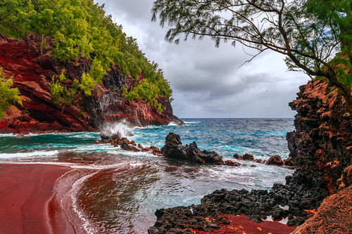 Red Sand Beach | Maui | Bayday808