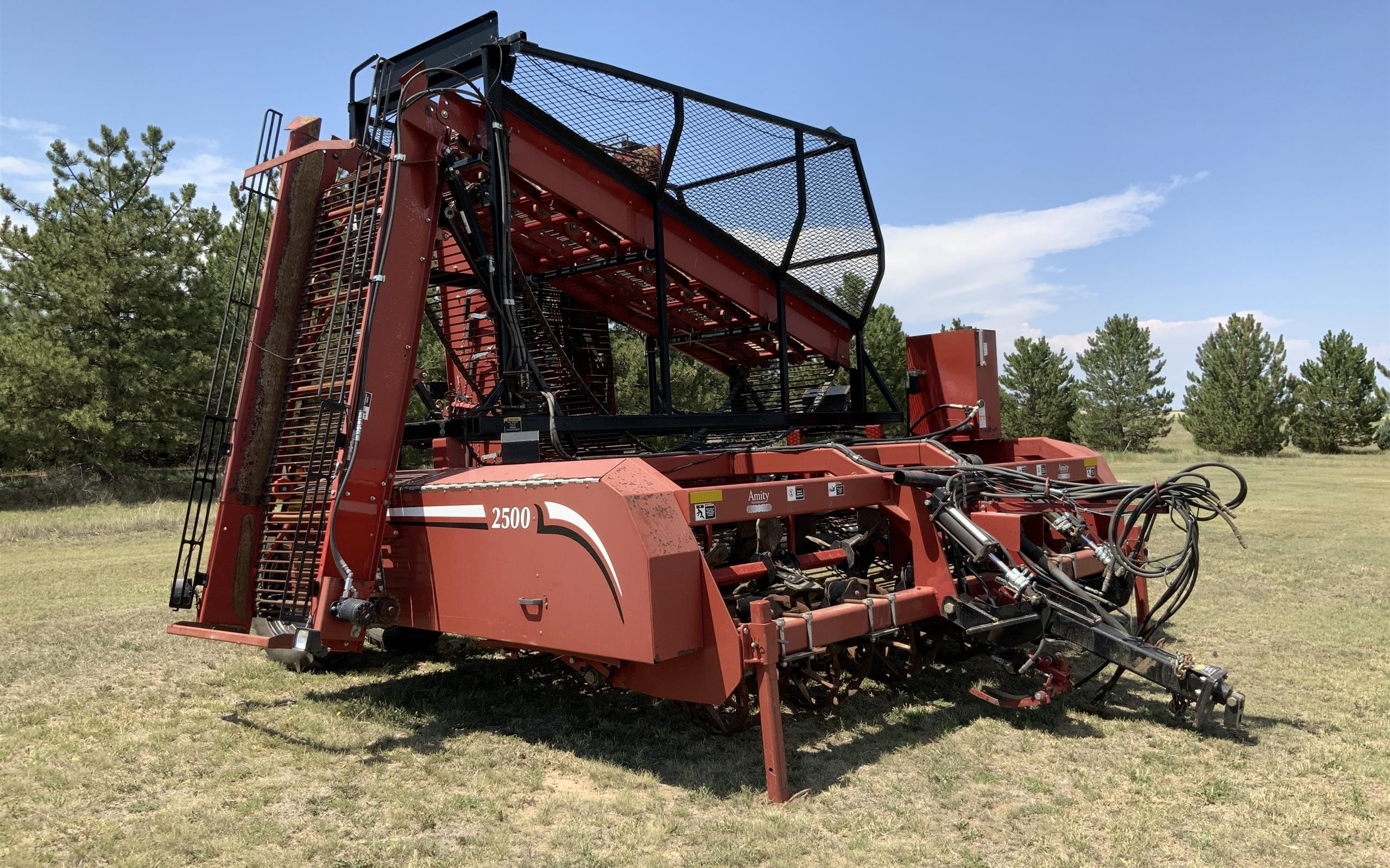 Amity 2500 6 Row Beet Digger | Agric Marketplace