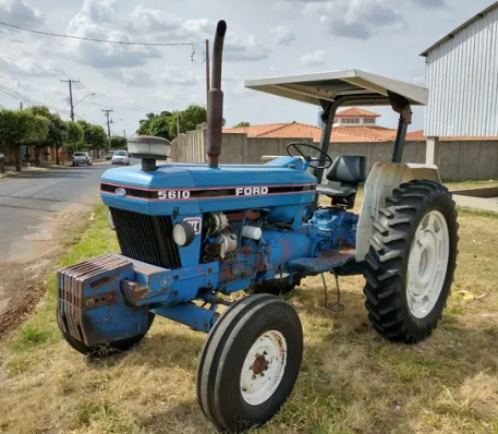 Ford 5610 2WD Tractor