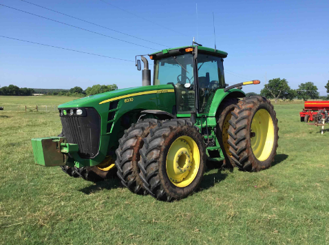 John Deere 8330