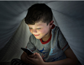 Setting Online Boundaries for Kids and Teens