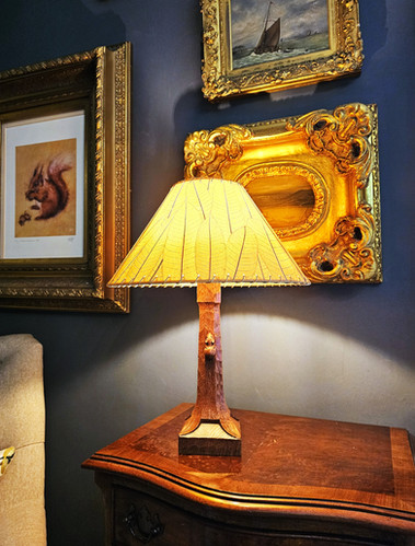 Superb Vintage Robert 'Mouseman' Thompson Table Lamp with Banana Leaf ...