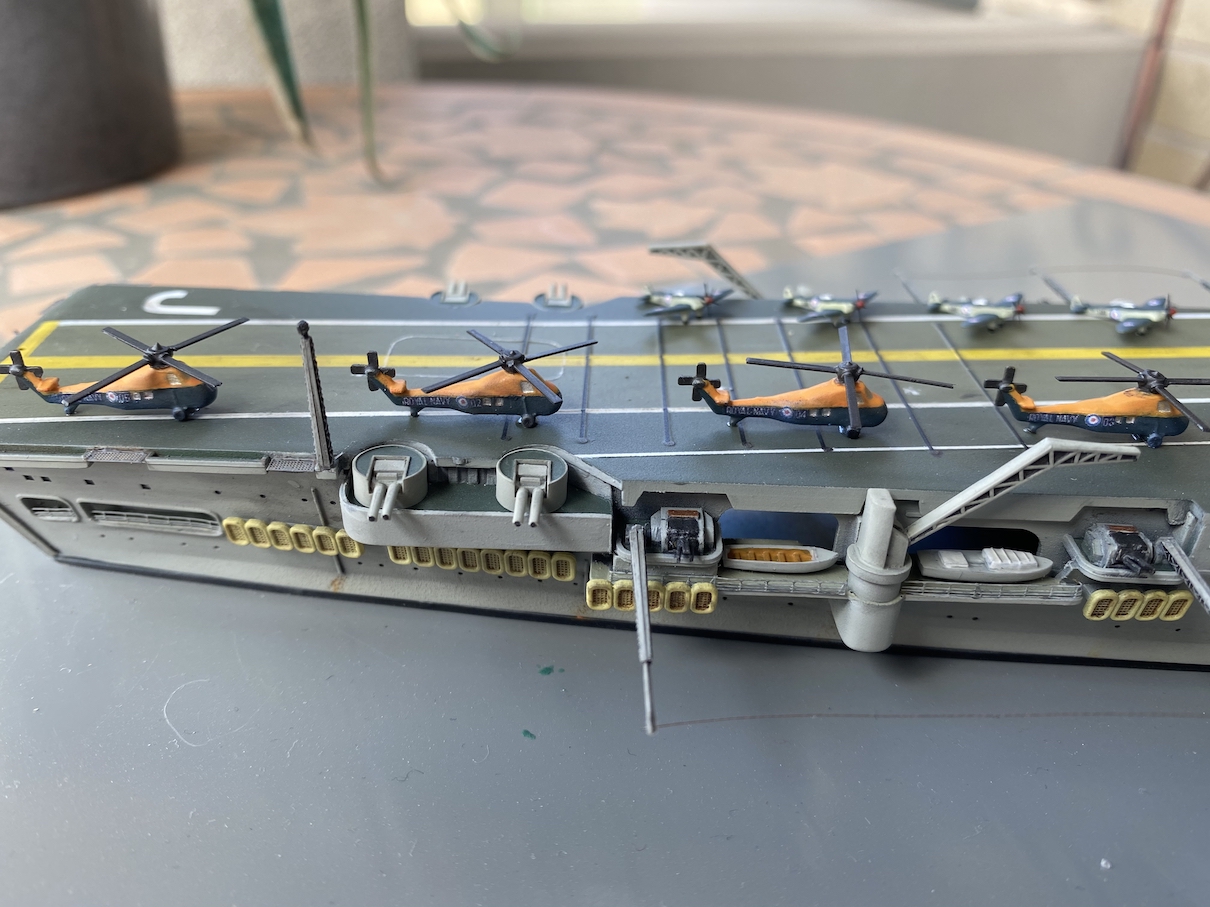 1/700 HMS Eagle R05 | Marcello Rosa's scale models out of the box