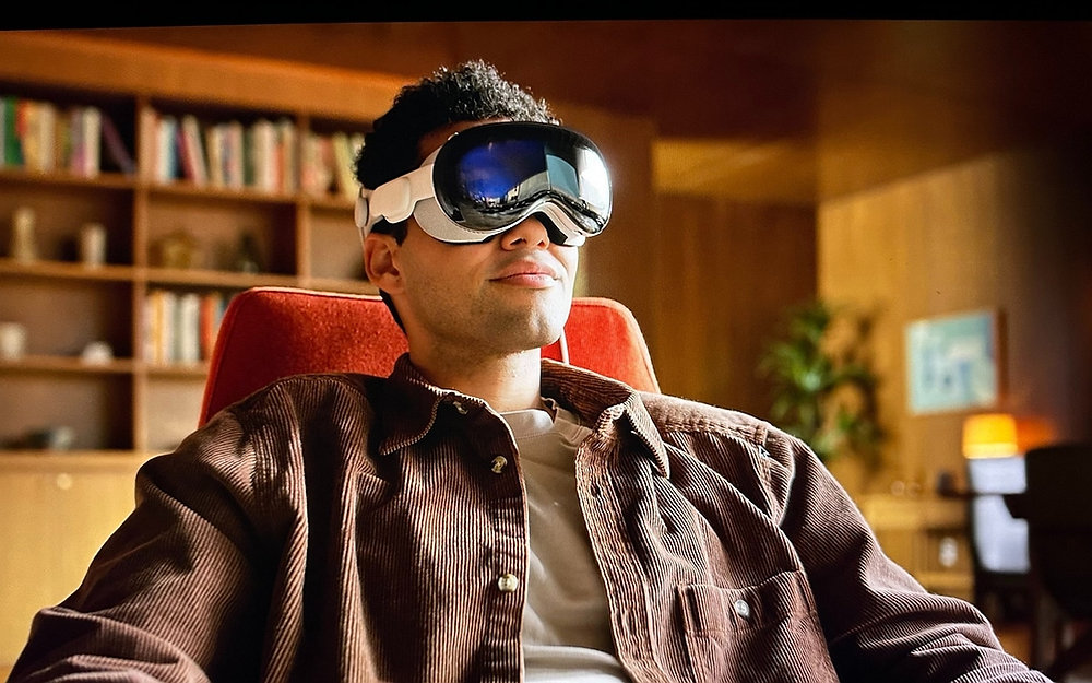 Apple Vision Pro: Exploring Positive and Negative Effects on Families ...