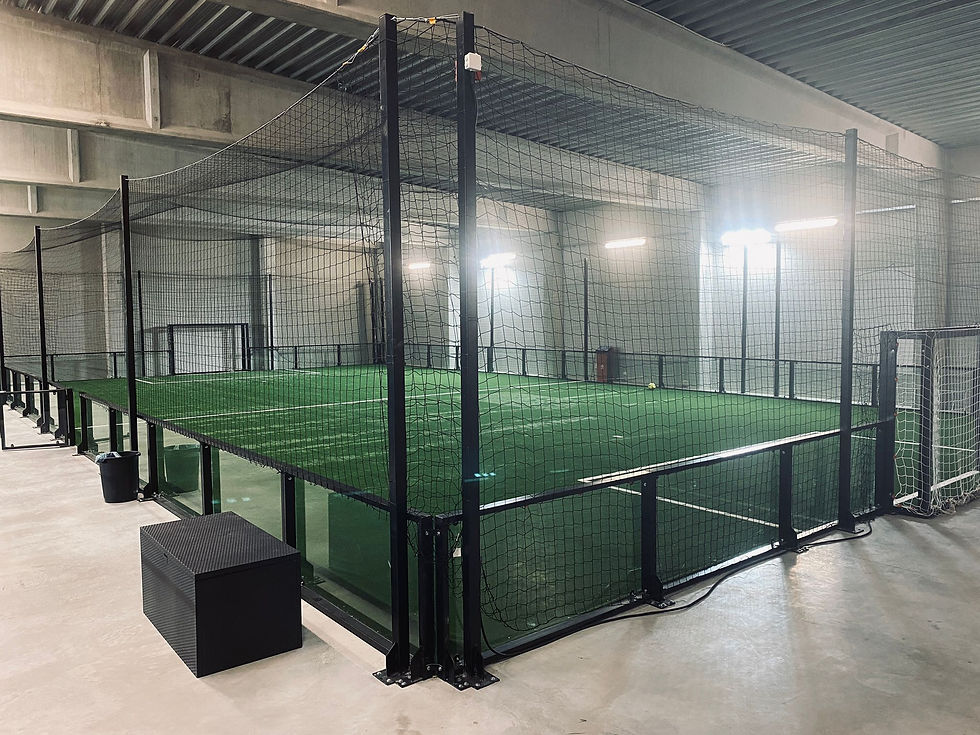 Offside | Foot indoor