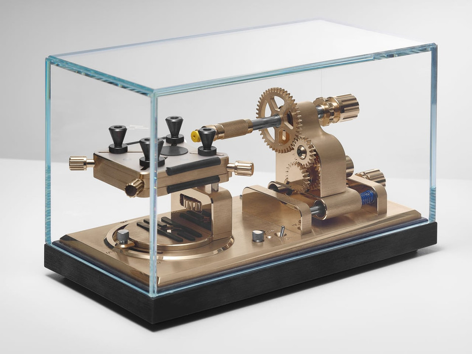 Bernard Favre - Crown Winder