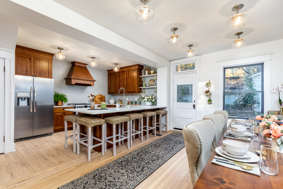 12 Amazing Kitchen Makeovers From the Best TV Designers