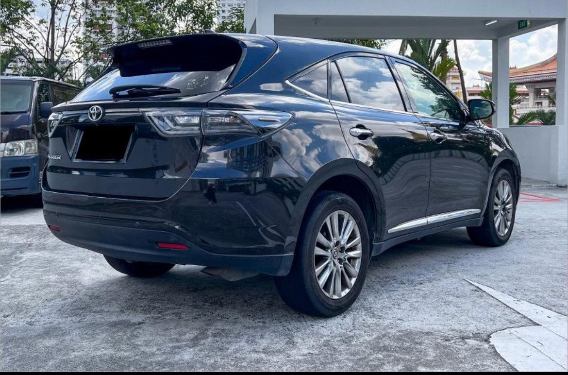 Toyota Harrier | Lioness Rent A Car