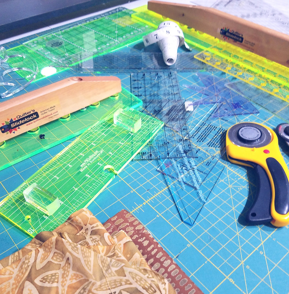 That's a WHOLE lot of quilting rulers | Rita's Racques