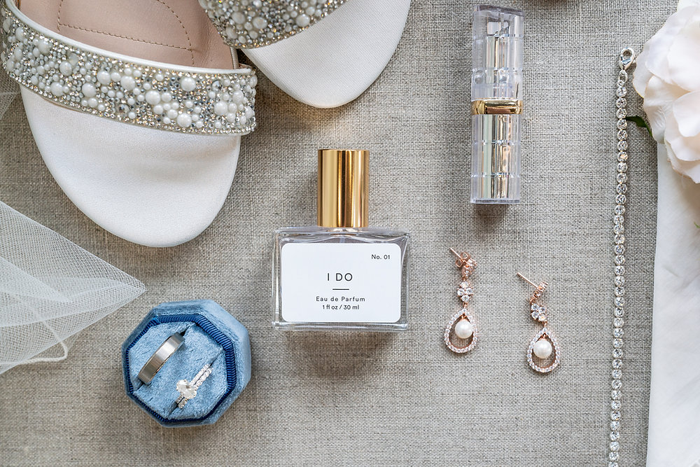 What to Have in Your Wedding Accessory Box // Michigan Wedding Photographer