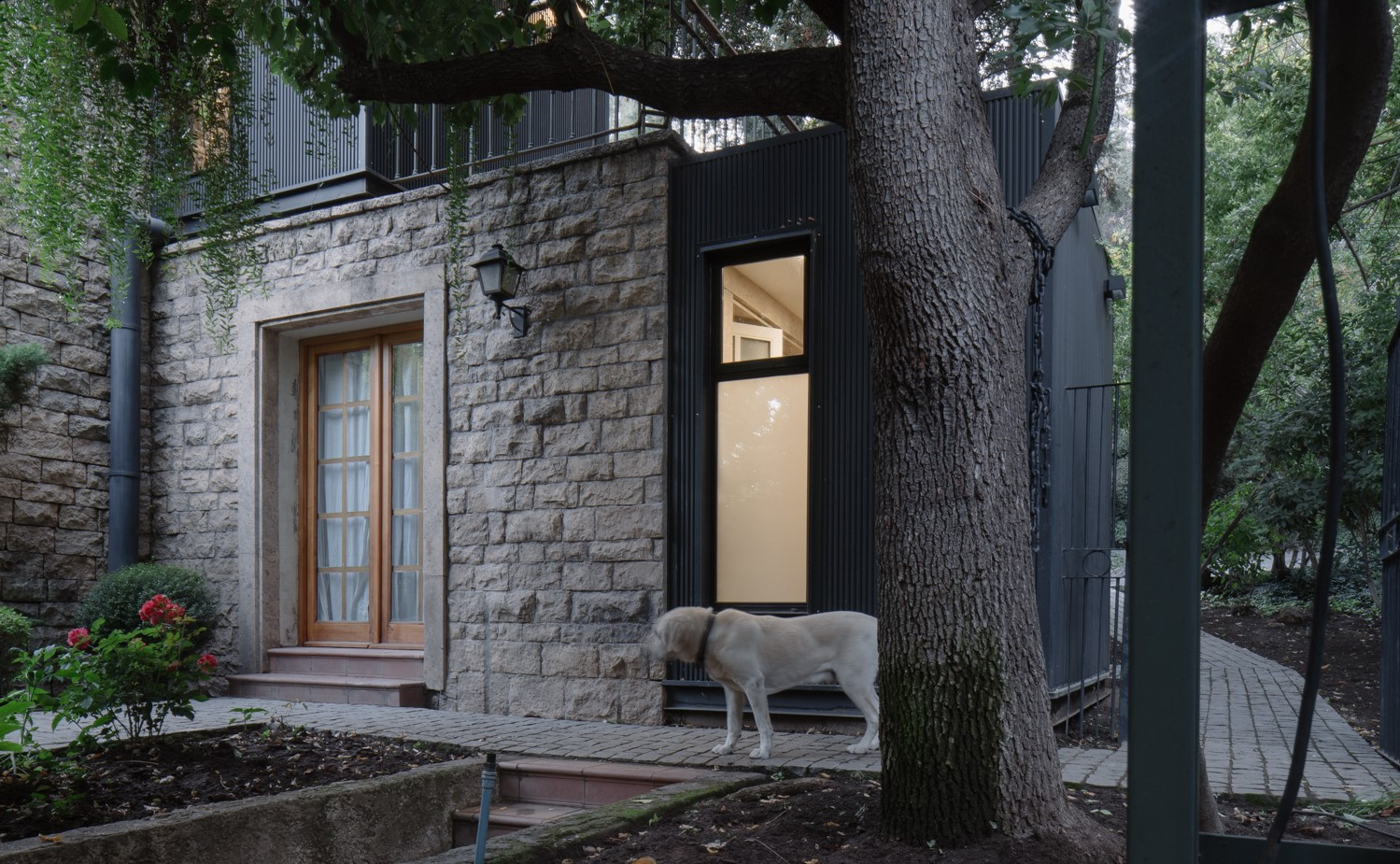 Casa Alvaro Casanova | Monolito