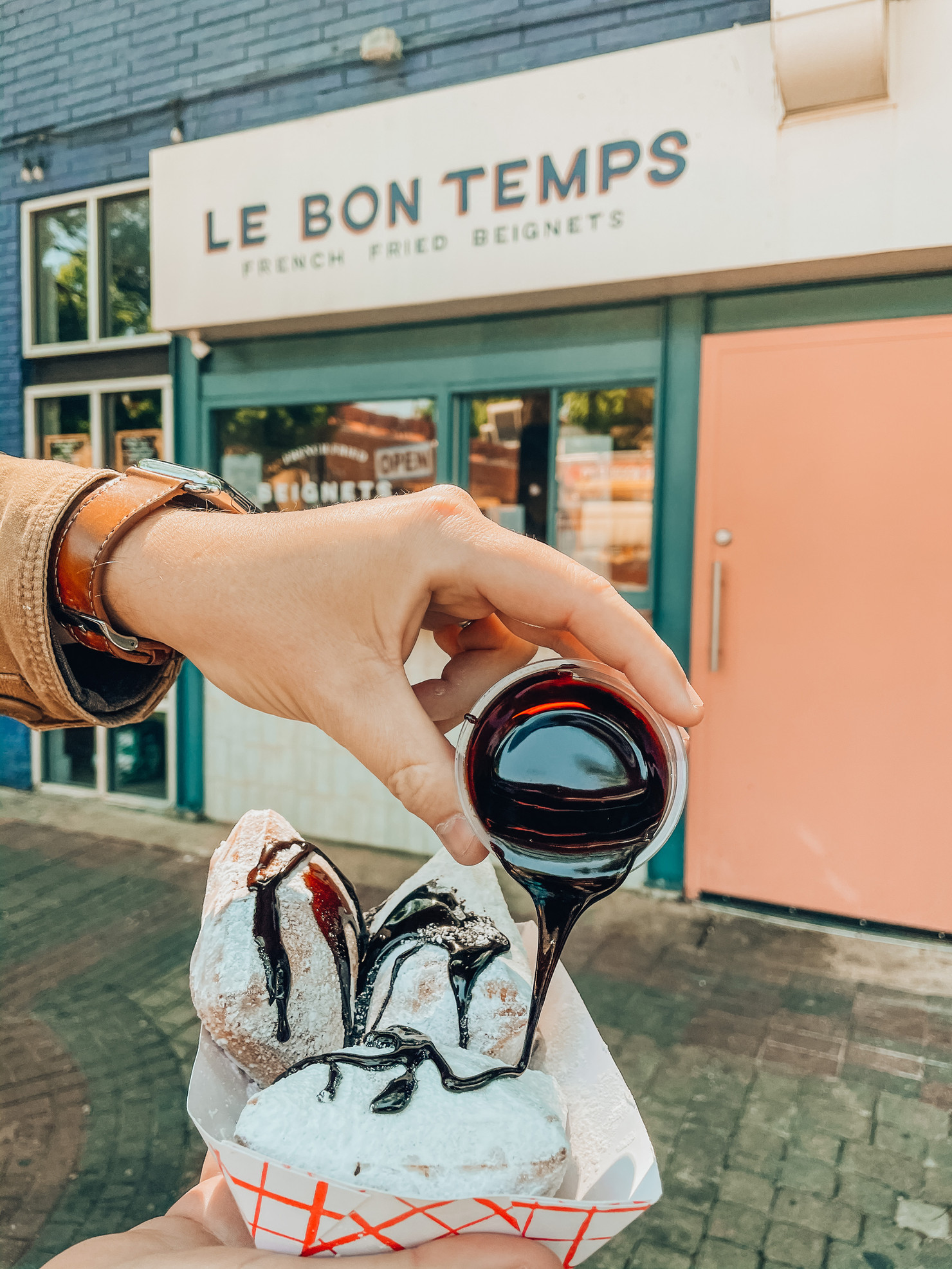 14 Pink and Girly Spots and Photo Opps in Dallas for Cute V-Day pictures