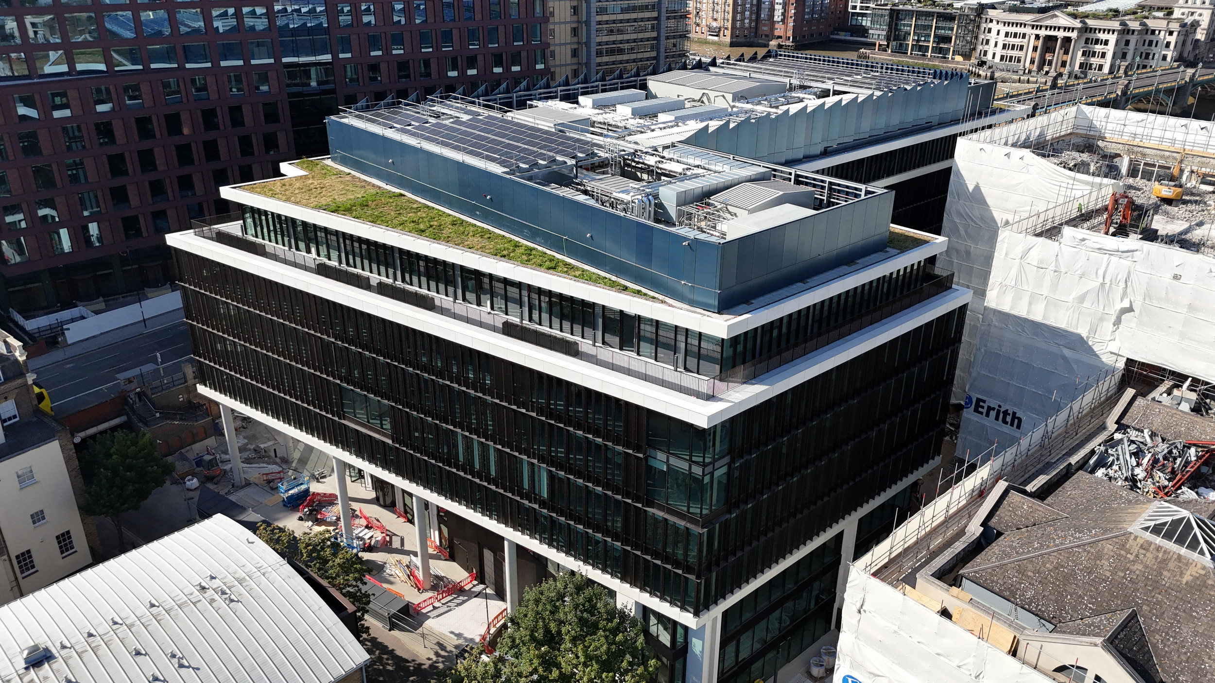 Hambro Roofing | Case Study | Southwark Bridge