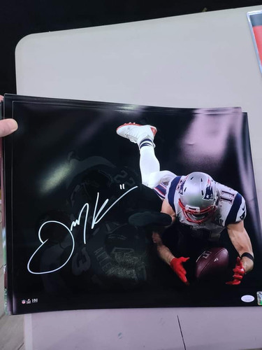 Julian Edelman The Catch 16x20 Photograoh Rmbsports