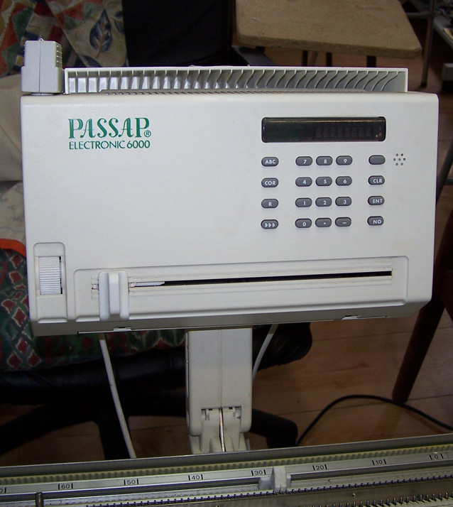 Passap/Pfaff Electronic E6000 Knitting Machine