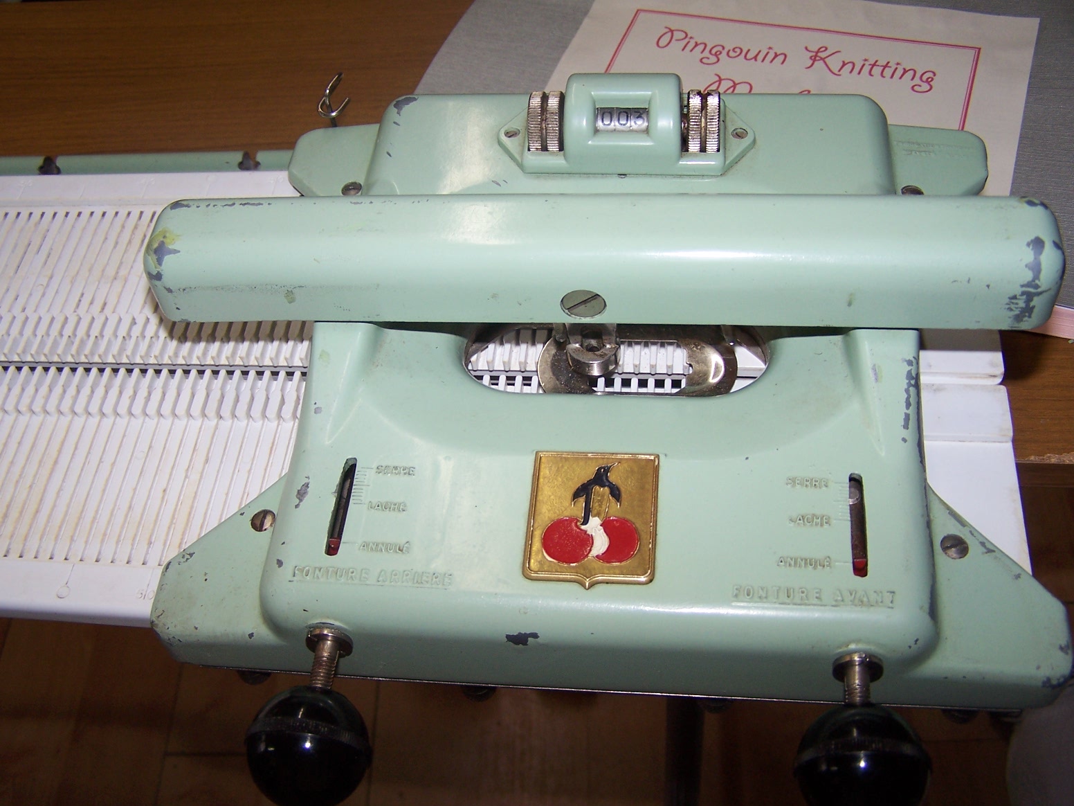 Pingouin Purl Knitting Machine