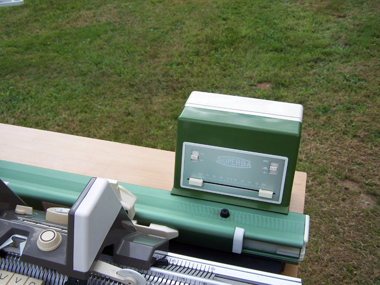 Singer 9000 Electronic Knitting Machine