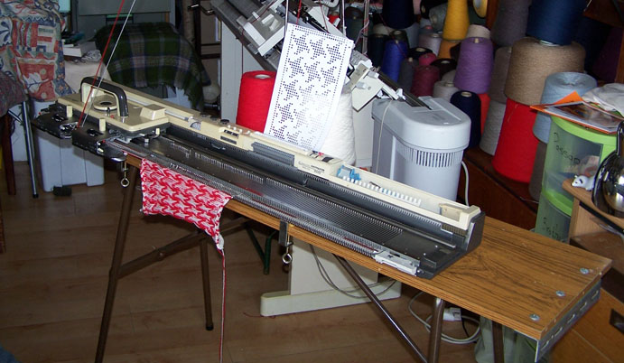 Knitmaster 700 Punchcard Knitting Machine
