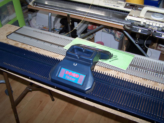 Bond Classic Knitting Machine