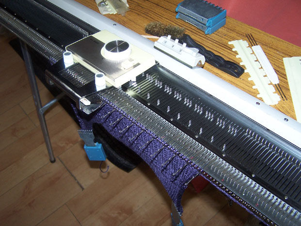 Knitmaster 250 Knitting Machine