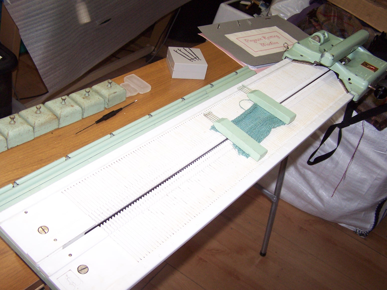 Pingouin Purl Knitting Machine