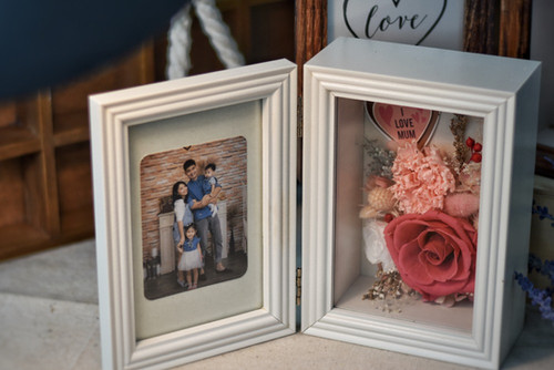 Harriet Preserved Flower Frame | Be Crafty