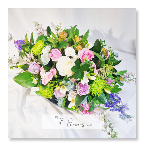 Living Spray Arrangement | 7 Flowers