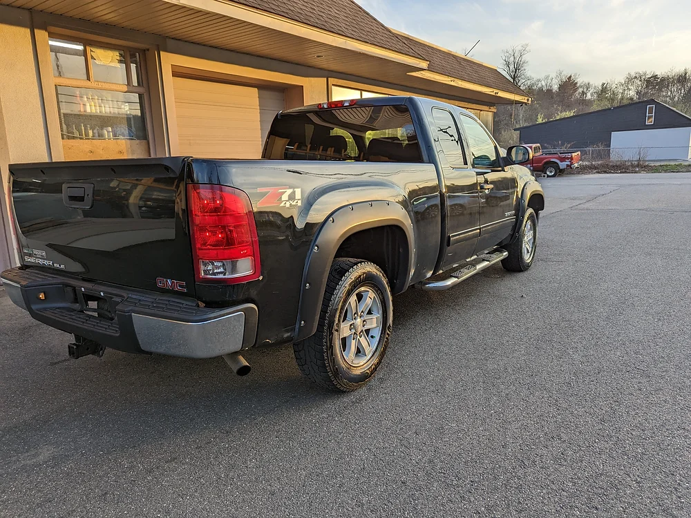 2011 GMC Sierra Extended Cab | Davis Auto Sales LLC