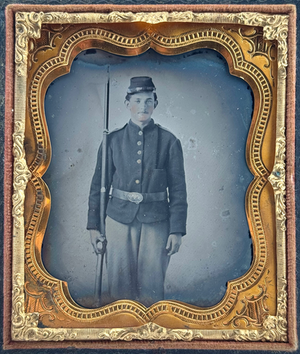 1/6th Plate Ambrotype of Federal Soldier Armed with Musket and Belt ...