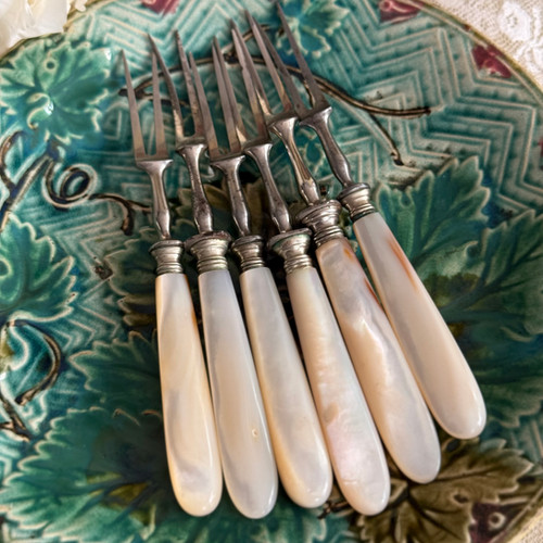 Set of 6 mother of pearl escargot forks | Quintessentially Fr